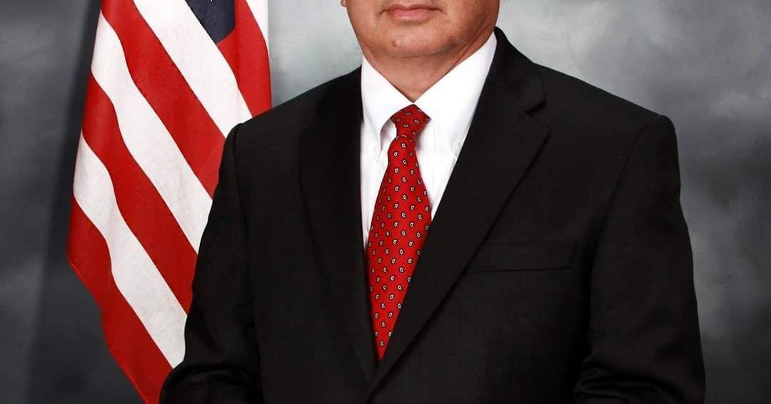 Navy vet Arredondo joins Coolidge school board, has plans for improving ...