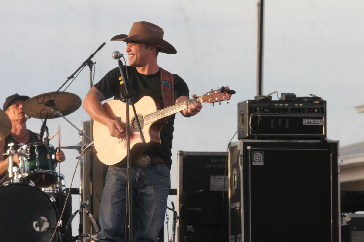 Harry Luge road trip lands in Florence | Country Thunder | pinalcentral.com