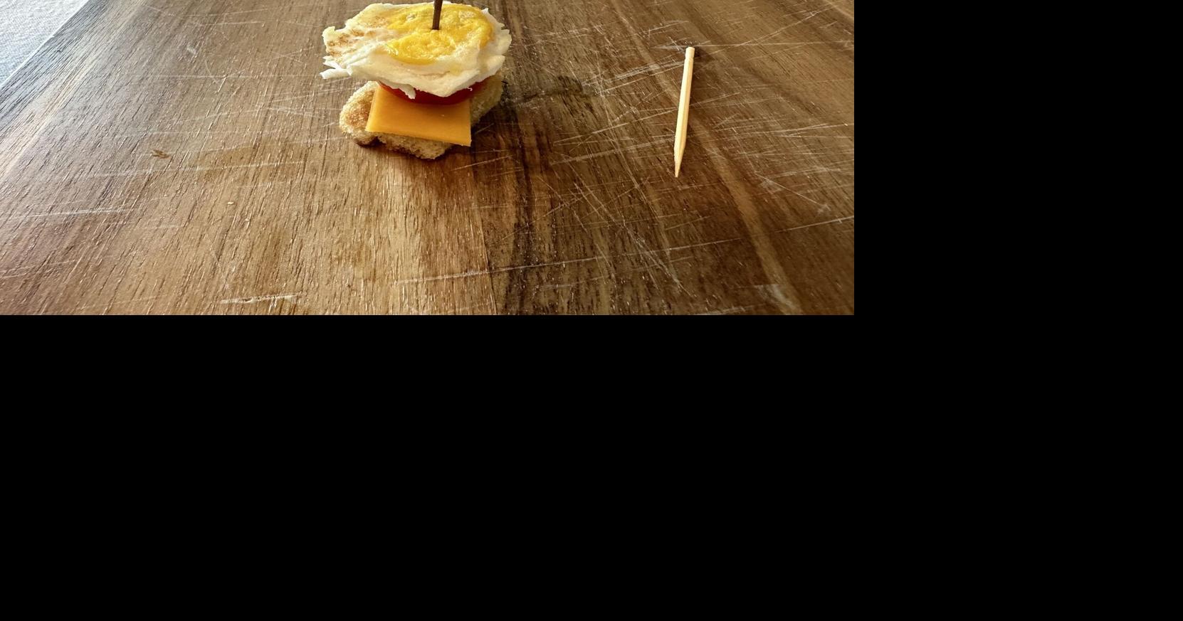 Simple or Not Kitchen: Making mini fried eggs is fun but slimy viral ...