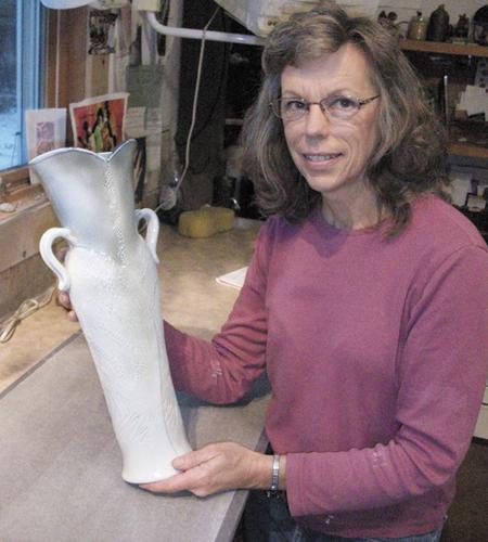 Local artist molds beauty | | pinecountynews.com