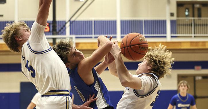 East Central boys defeat Braham in opener | Sports | pinecountynews.com