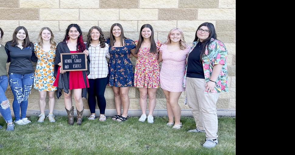 East Central Graduation Ushers | Askov | pinecountynews.com