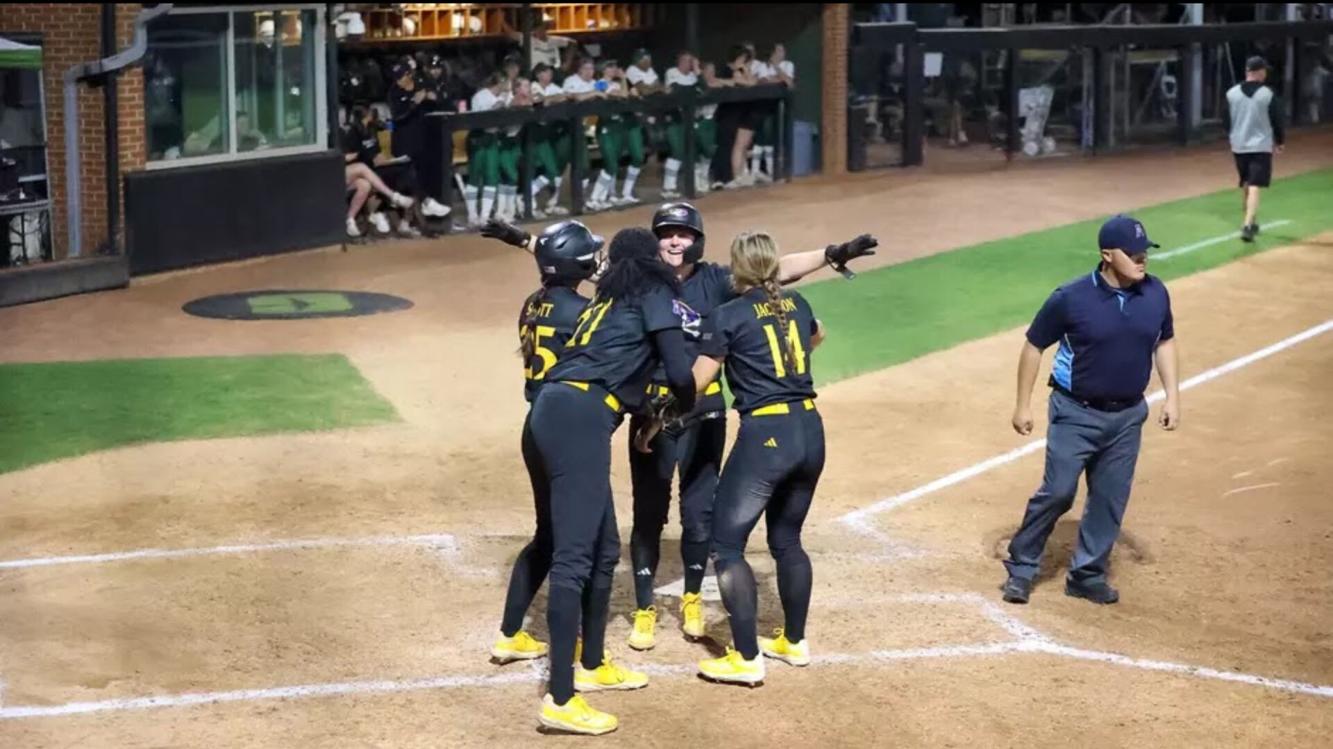 Pirates softball drop series to 49ers | The East Carolinian ...