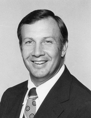 ECU Hall of Fame head coach Pat Dye dies | The East Carolinian ...