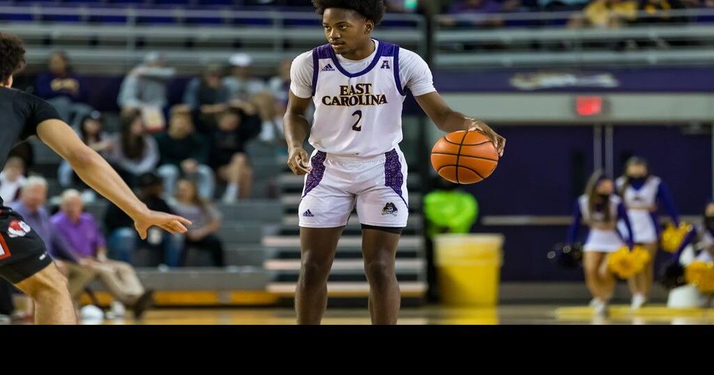 Pirate basketball continues to reign at home | The East Carolinian ...