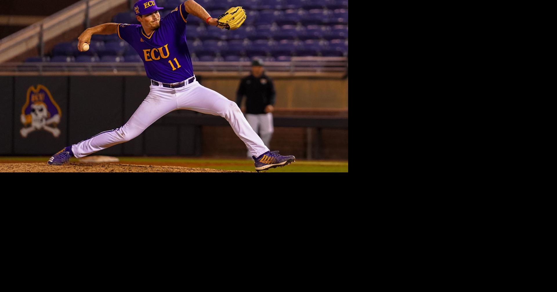 ECU baseball bounces back with win over Elon | Sports | piratemedia1.com