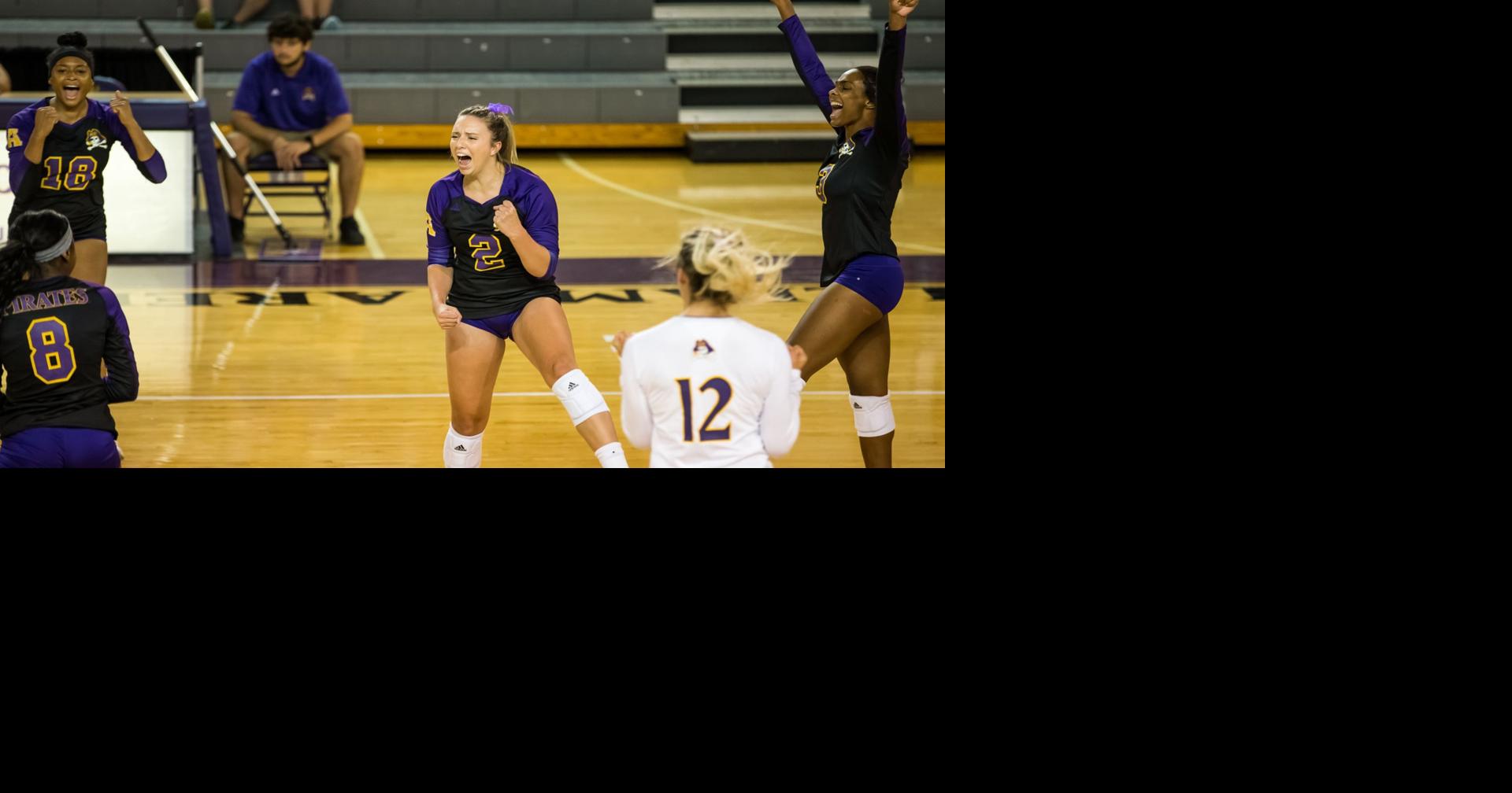 ECU volleyball gets historic win against SMU | Sports | piratemedia1.com