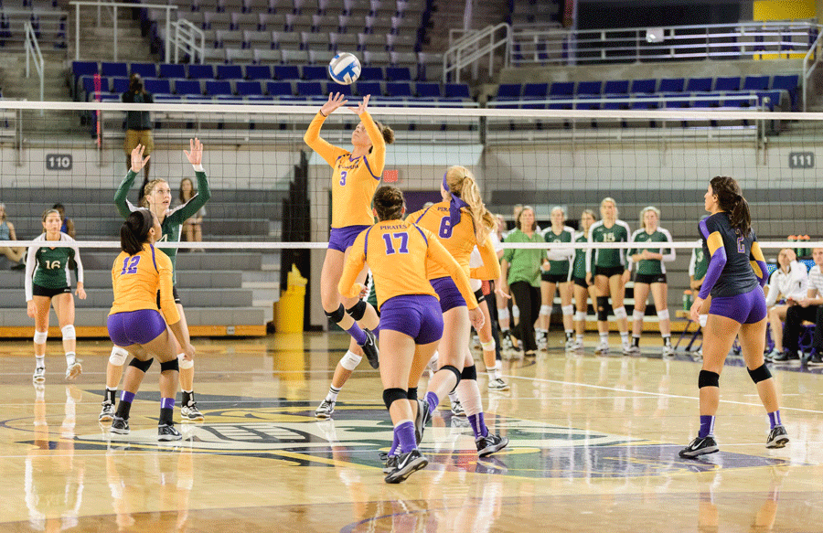 ECU volleyball extends win streak to ten | Sports | piratemedia1.com