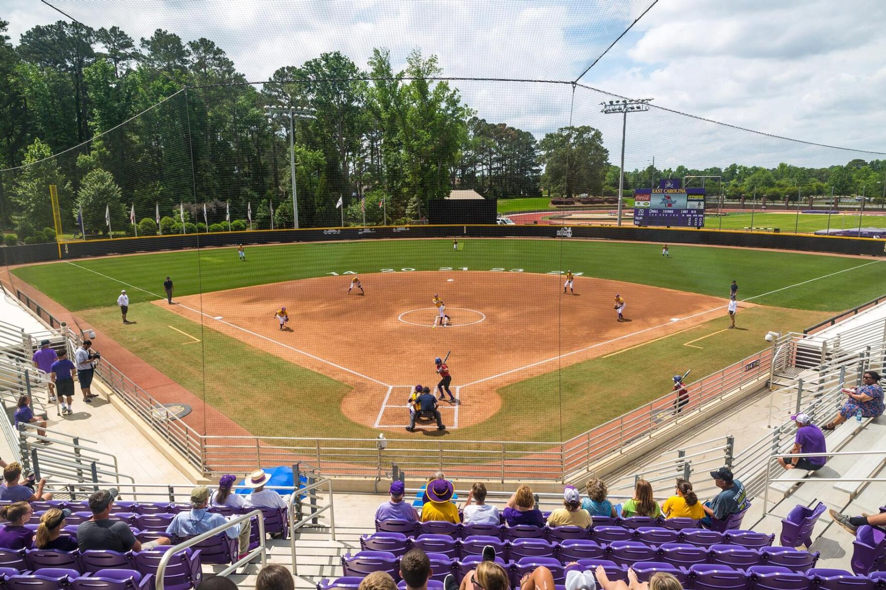 ECU softball season set to begin in Charleston | The East Carolinian ...