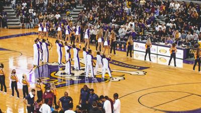 Men's basketball season to tip off against Mercer | The East Carolinian ...