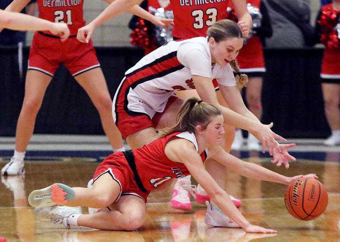 Vermillion Defeats Sisseton 50-47 In Friday Night Thriller | Local News ...
