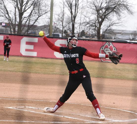 Coyote Softball Wins Three-Game Series Over UND | Sports | plaintalk.net