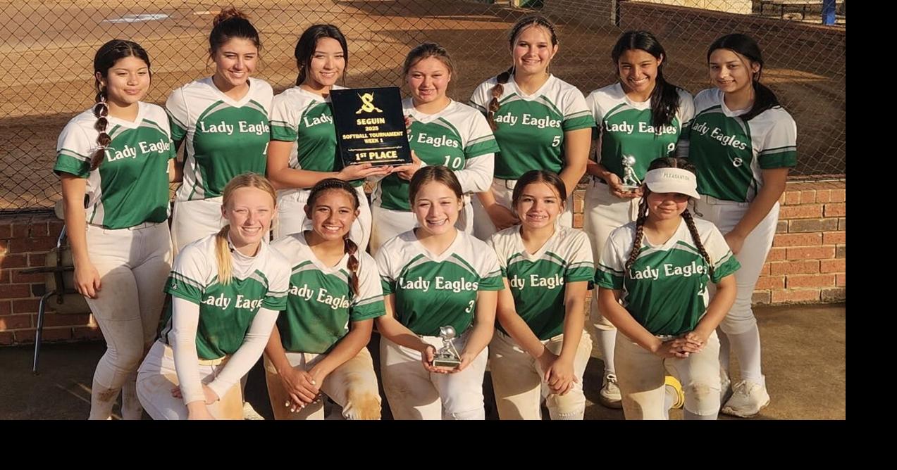 Lady Eagle softball takes first | Sports | pleasantonexpress.com