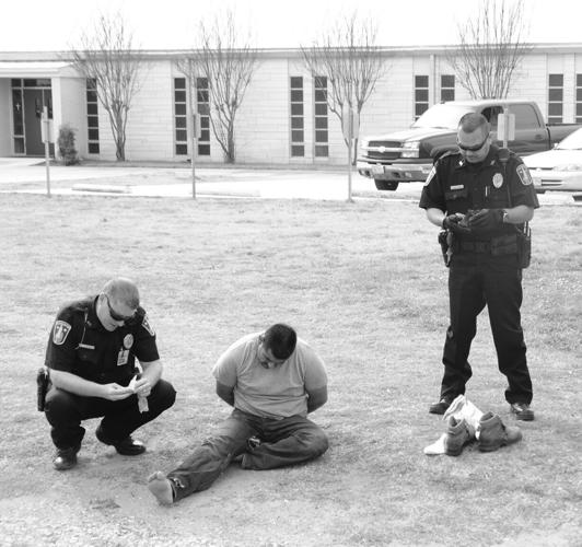 Routine traffic stop yields drugs | News | pleasantonexpress.com