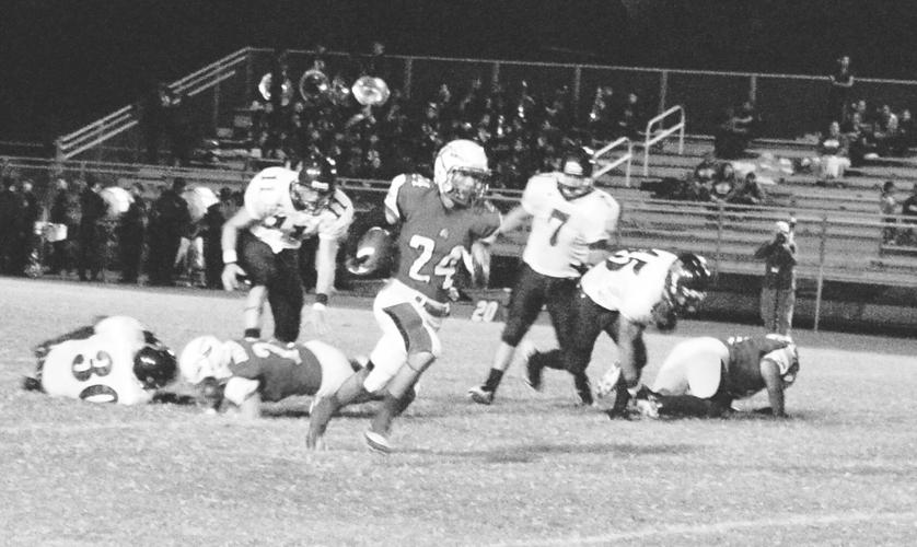 Indians trap Dilley Wolves | Sports | pleasantonexpress.com