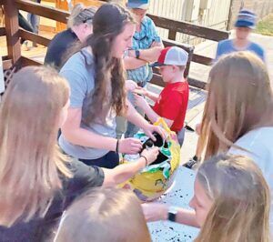 Bates guest speaker for La Parita 4-H | Agriculture | pleasantonexpress.com