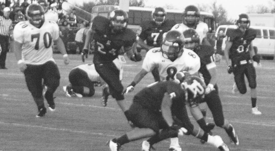 Dilley takes control early | Sports | pleasantonexpress.com