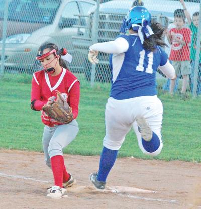 Jourdanton opens district with defeat | Sports | pleasantonexpress.com
