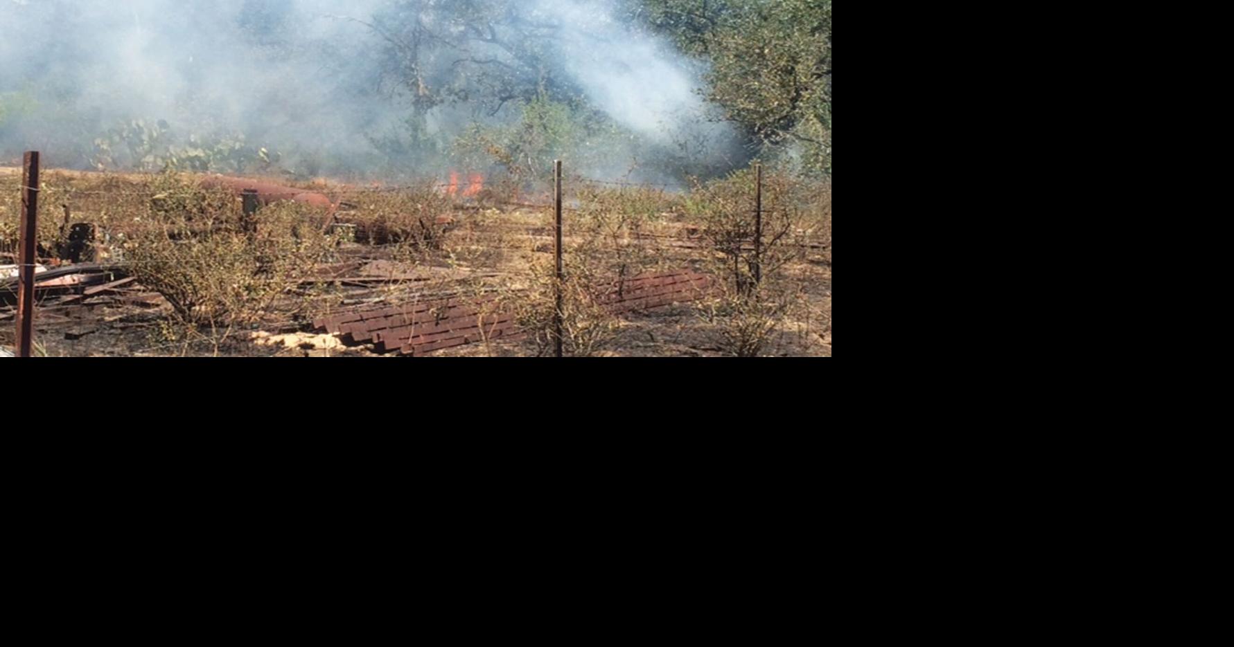 Fire south of Lytle burns over 375 acres | News | pleasantonexpress.com