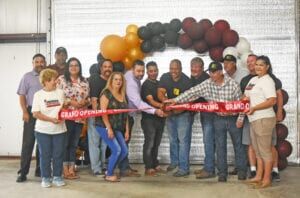Poteet cuts the ribbon for new trucking company | News ...