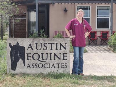 Hailey Hannah gains hands on experience at a Equine Veterinary Science ...
