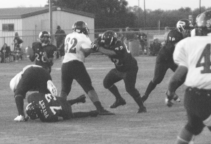 Dilley takes control early | Sports | pleasantonexpress.com