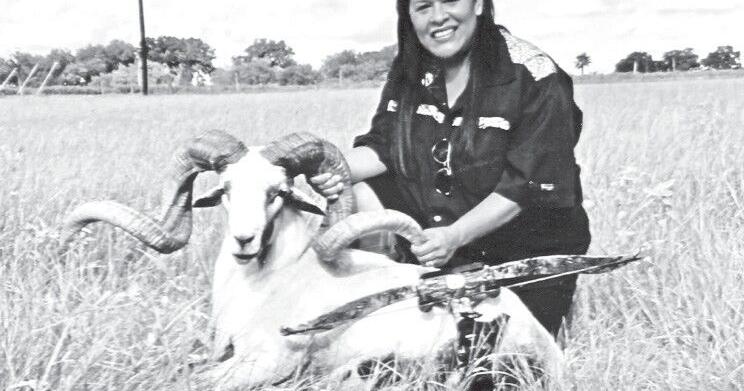 Huntress Harvests Trophy Sheep | Sports | pleasantonexpress.com