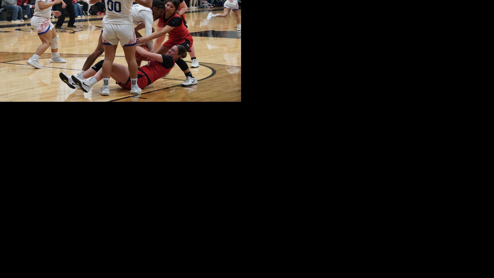 Squaws take Region IV championship title | Sports | pleasantonexpress.com