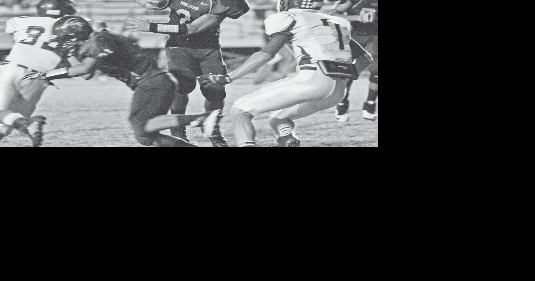 Trojans blow out Panthers in homecoming | Sports | pleasantonexpress.com