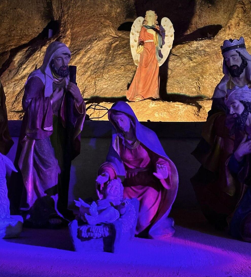 Christmas Caves lights open on tenth season | News | portsmouth ...