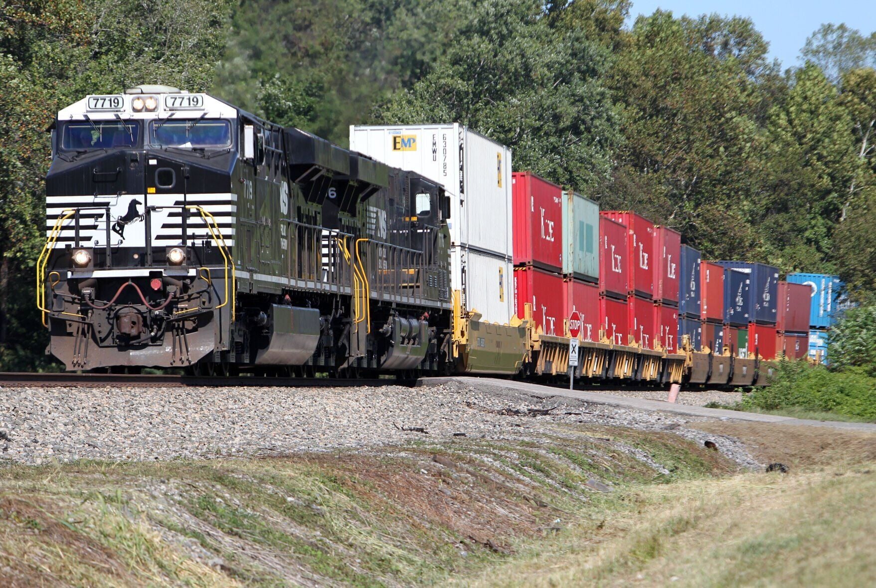 Editorial: Union Pacific, Norfolk Southern merger bears watching ...
