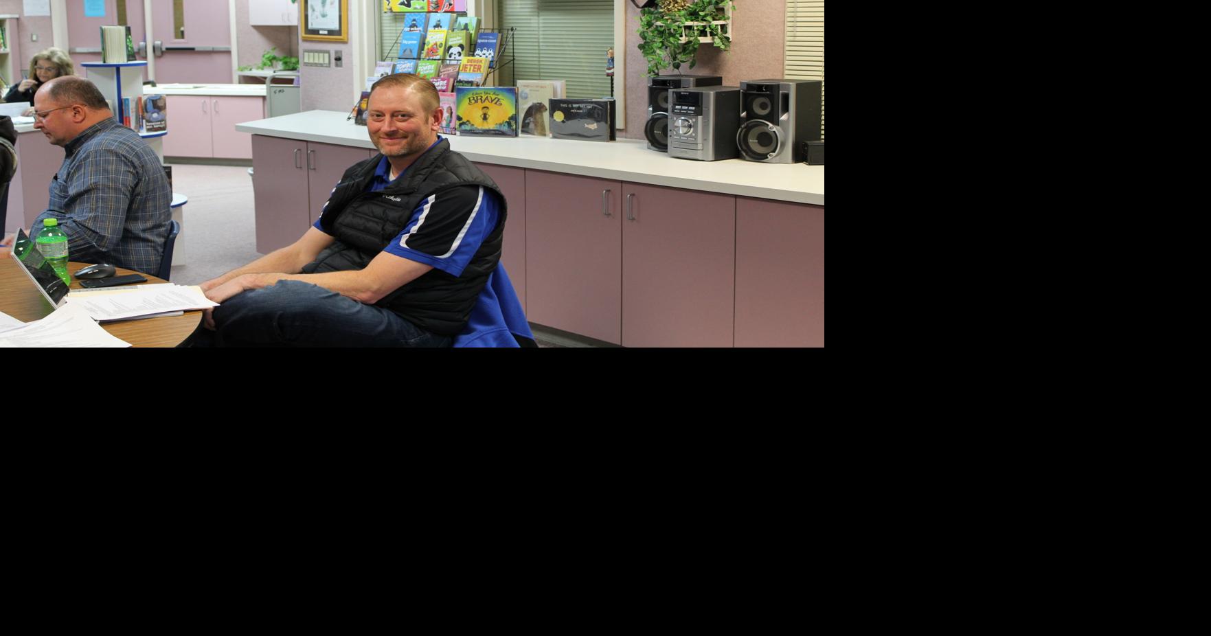 Firth Principal Jeff Gee resigns, accepts Superintendent position in ...