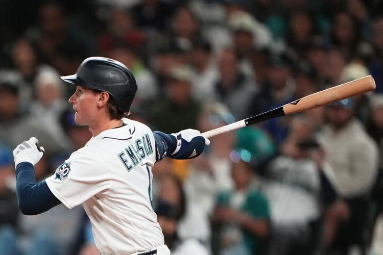Mariners' Crawford open to moving from shortstop to 3rd base. Brash ...