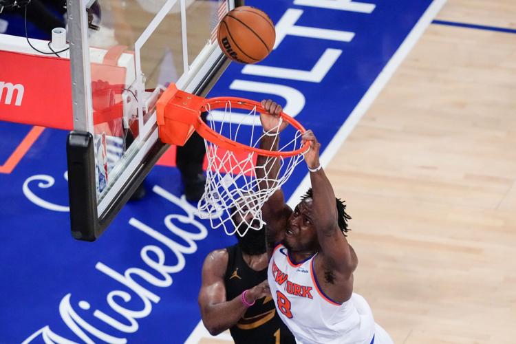 OG Anunoby finishes strong in his return from injury to help the Knicks ...