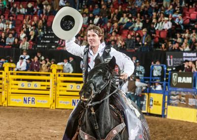 Rexburg's Garrett Smith earning Mad Money at National Finals Rodeo ...