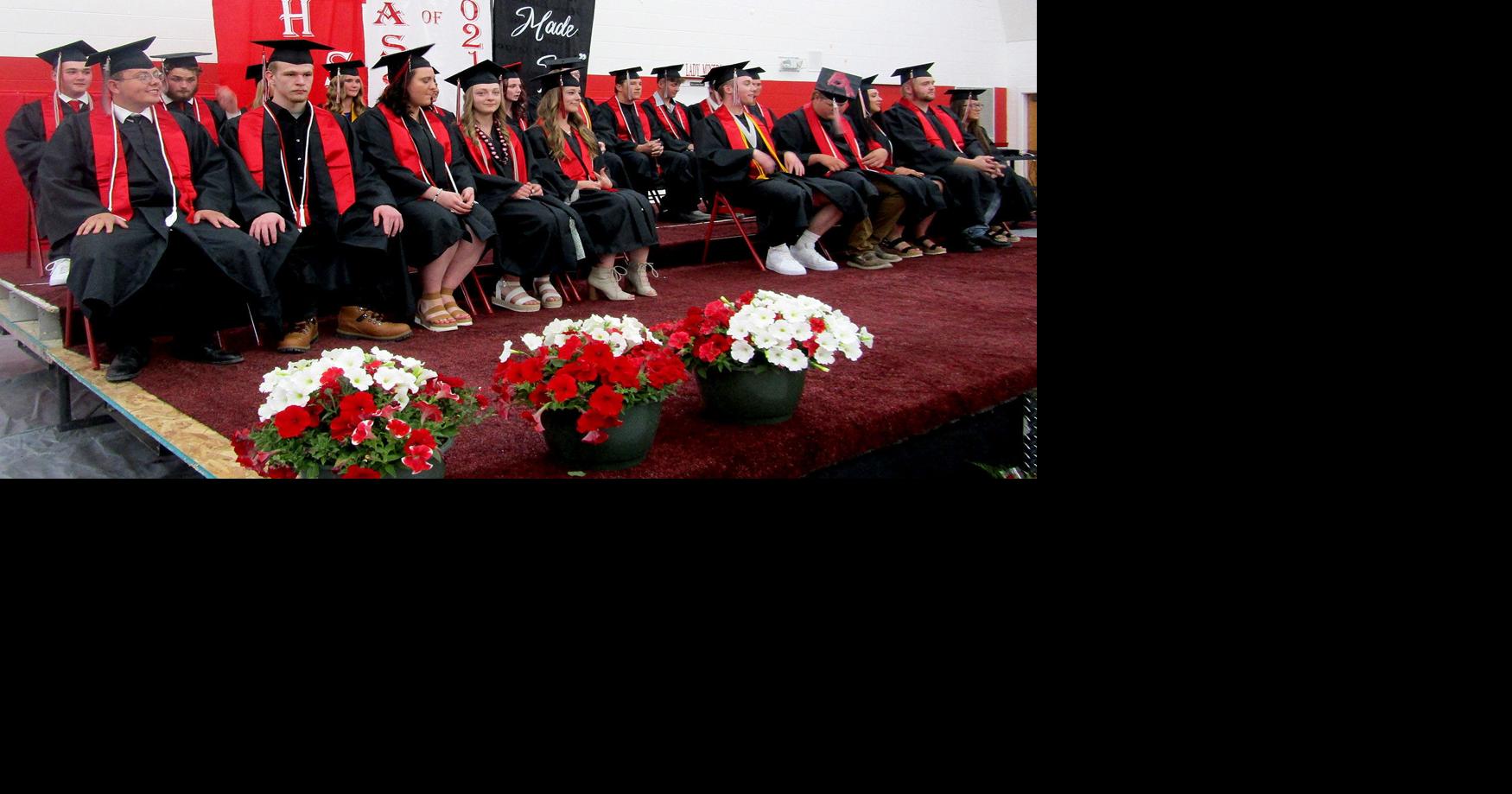 Mackay seniors celebrate graduation | News | postregister.com