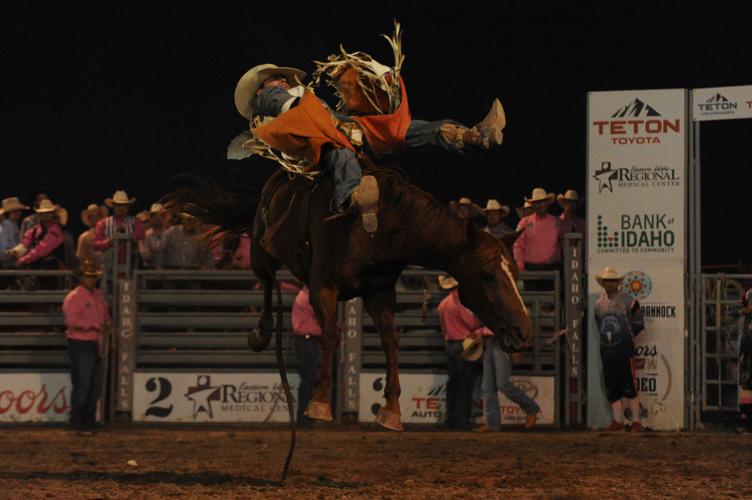 War Bonnet Roundup: The cowboys and cowgirls are back in town ...