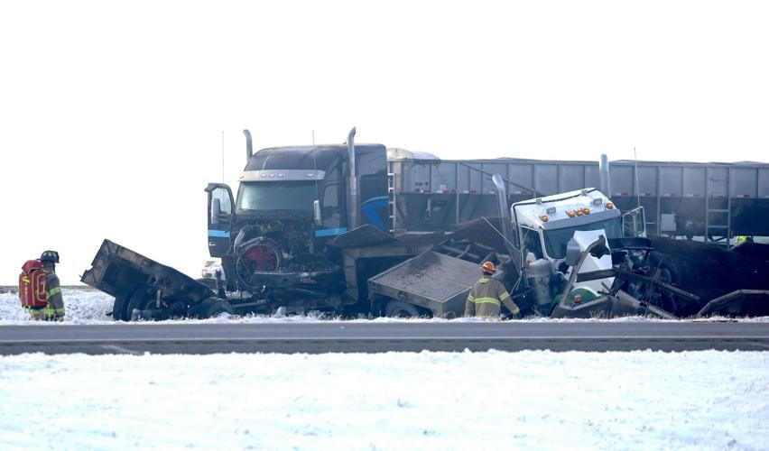 30-vehicle wreck shuts down eastbound Interstate 86 for 7 hours | Local ...