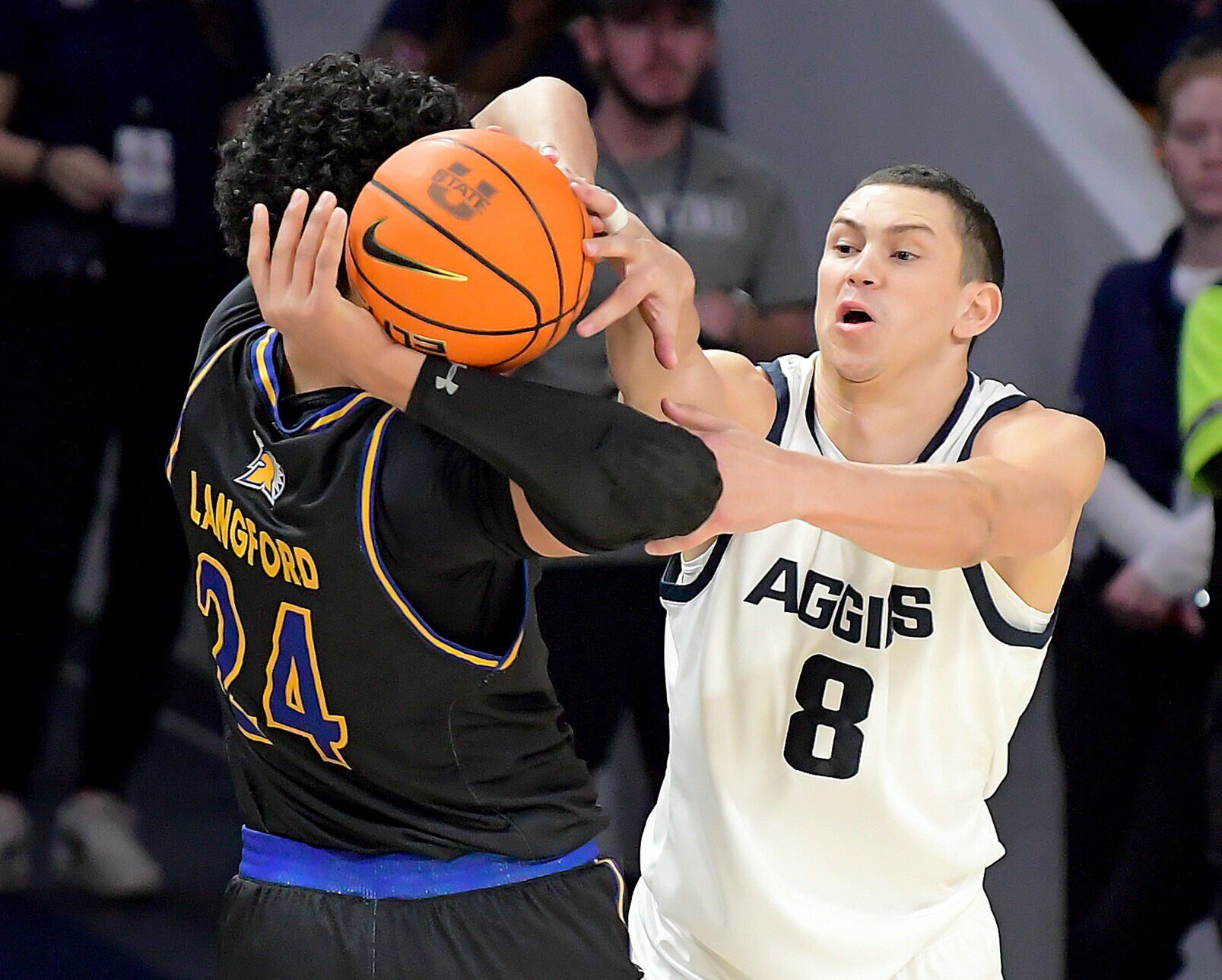 USU men’s basketball: Aggies ranked for first time this season; Allen ...