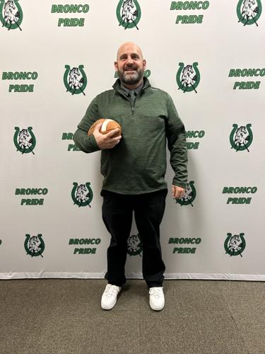 HIGH SCHOOL FOOTBALL: Stewart ready for another challenge as new coach ...