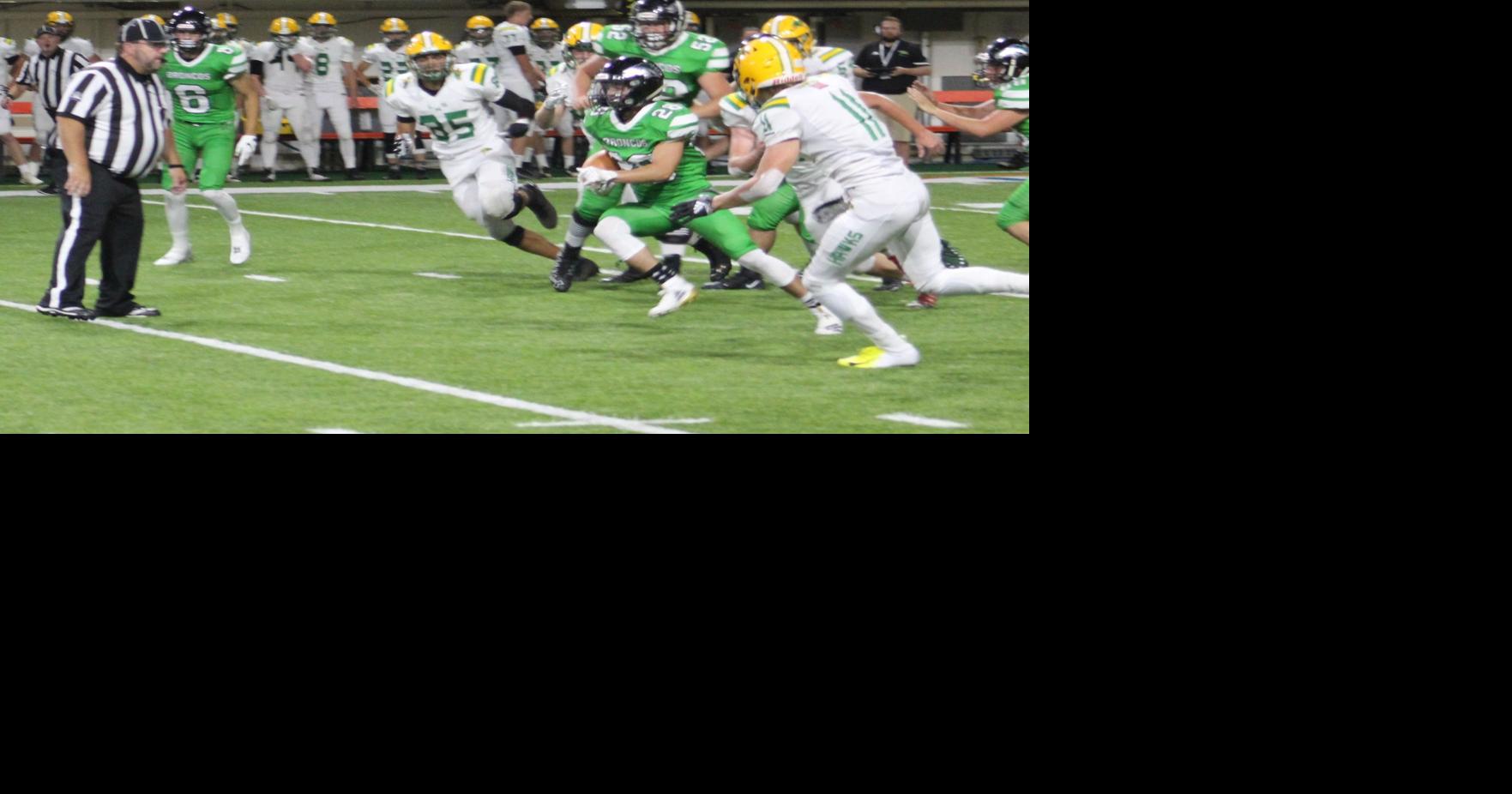 Teegan Thomas runs over Lakeland in Blackfoot football win ...