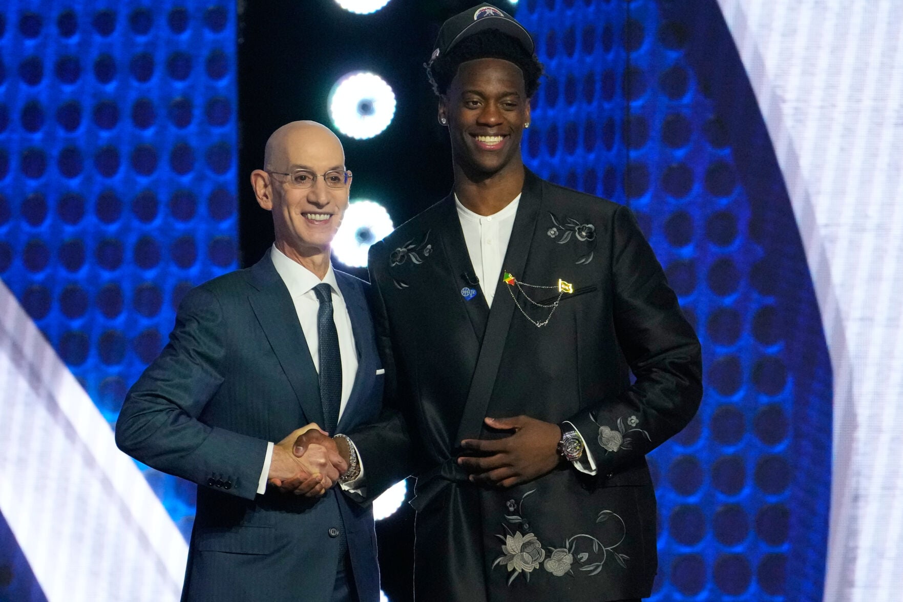 Top draft pick AJ Dybantsa arrives in Washington, ready to work on ...