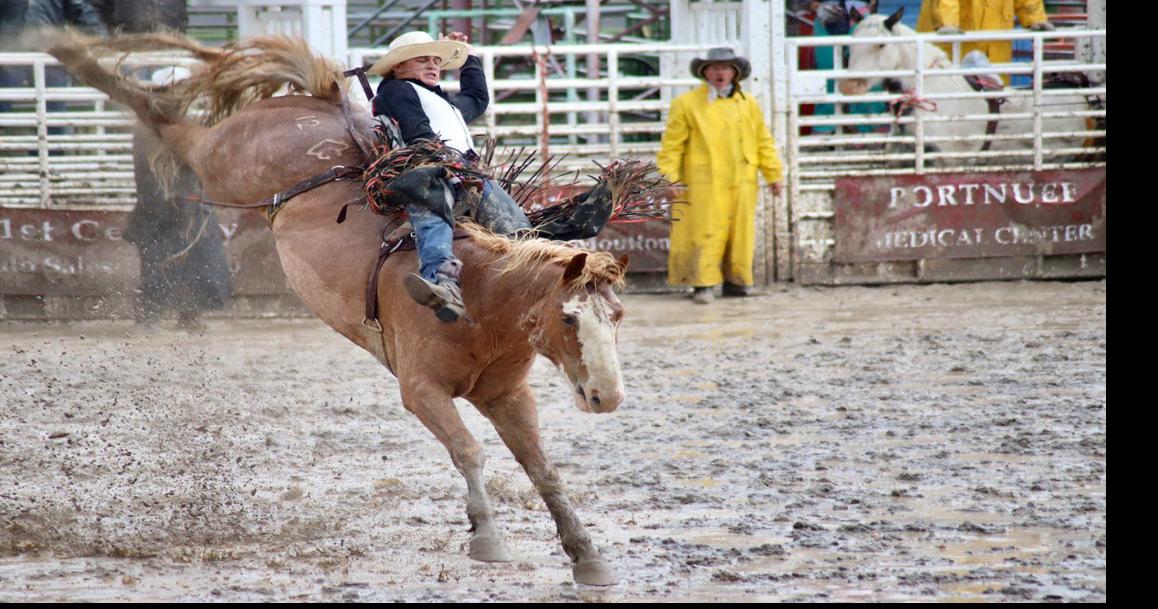 Cooper Cooke to compete for national title in bareback riding ...