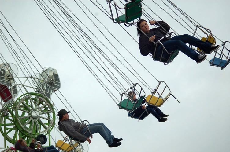 Steady rains dampen Labor Day conditions at 2023 EISF | Local News ...