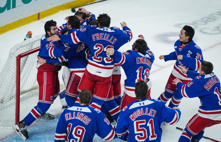 Kitchener Rangers beat the Everett Silvertips 6-2 to win the Memorial ...