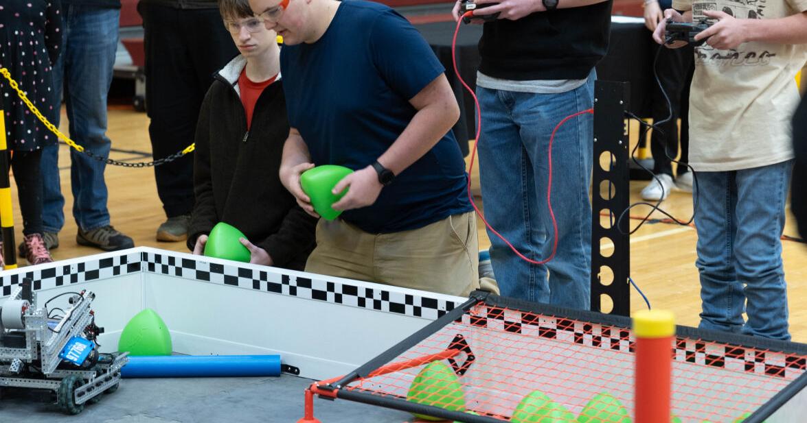 RHS Robotics team qualifies for National VEX competition | News | postregister.com