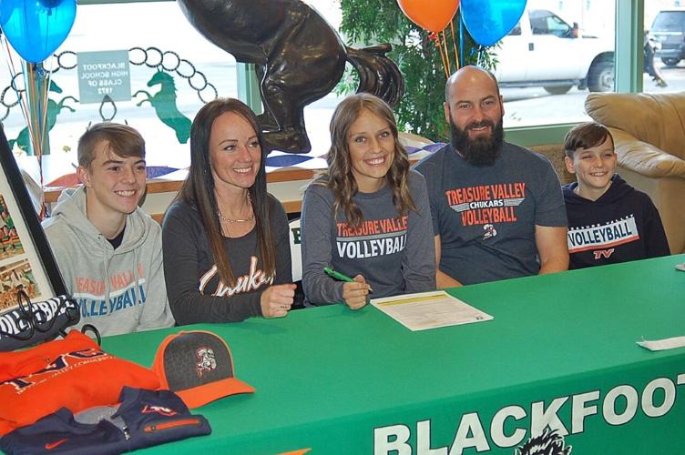Addi Adams signs letter of intent to TVCC | Chronicle | postregister.com