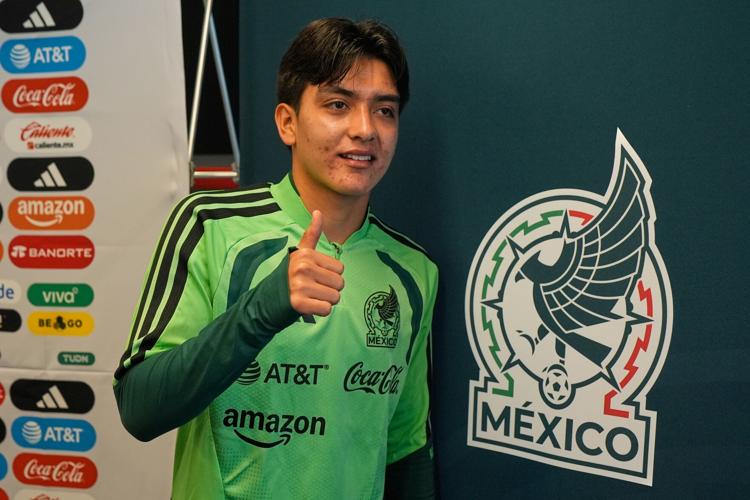 Aguirre puts faith in a new generation as Mexico seeks World Cup ...