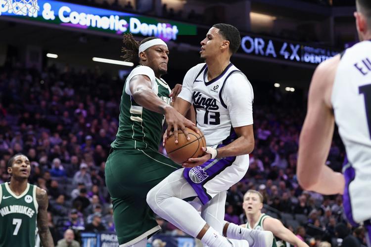 Kings' Keegan Murray to miss at least 3 to 4 weeks with sprained ankle ...