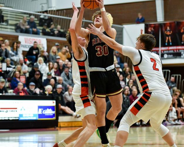 HIGH SCHOOL BOYS BASKETBALL: Hillcrest holds off Rigby challenge to ...